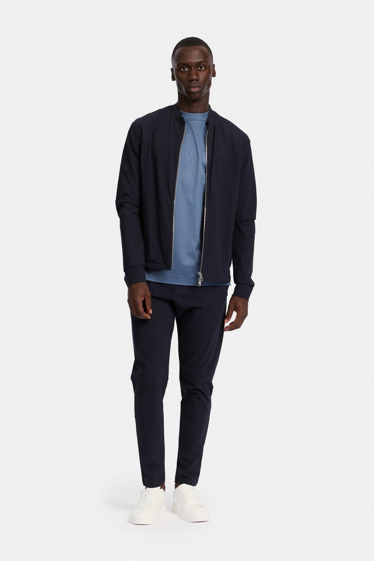 Midnight Blue Dynamic Tech Suit – Smart Casual Herenpak | DIMANO